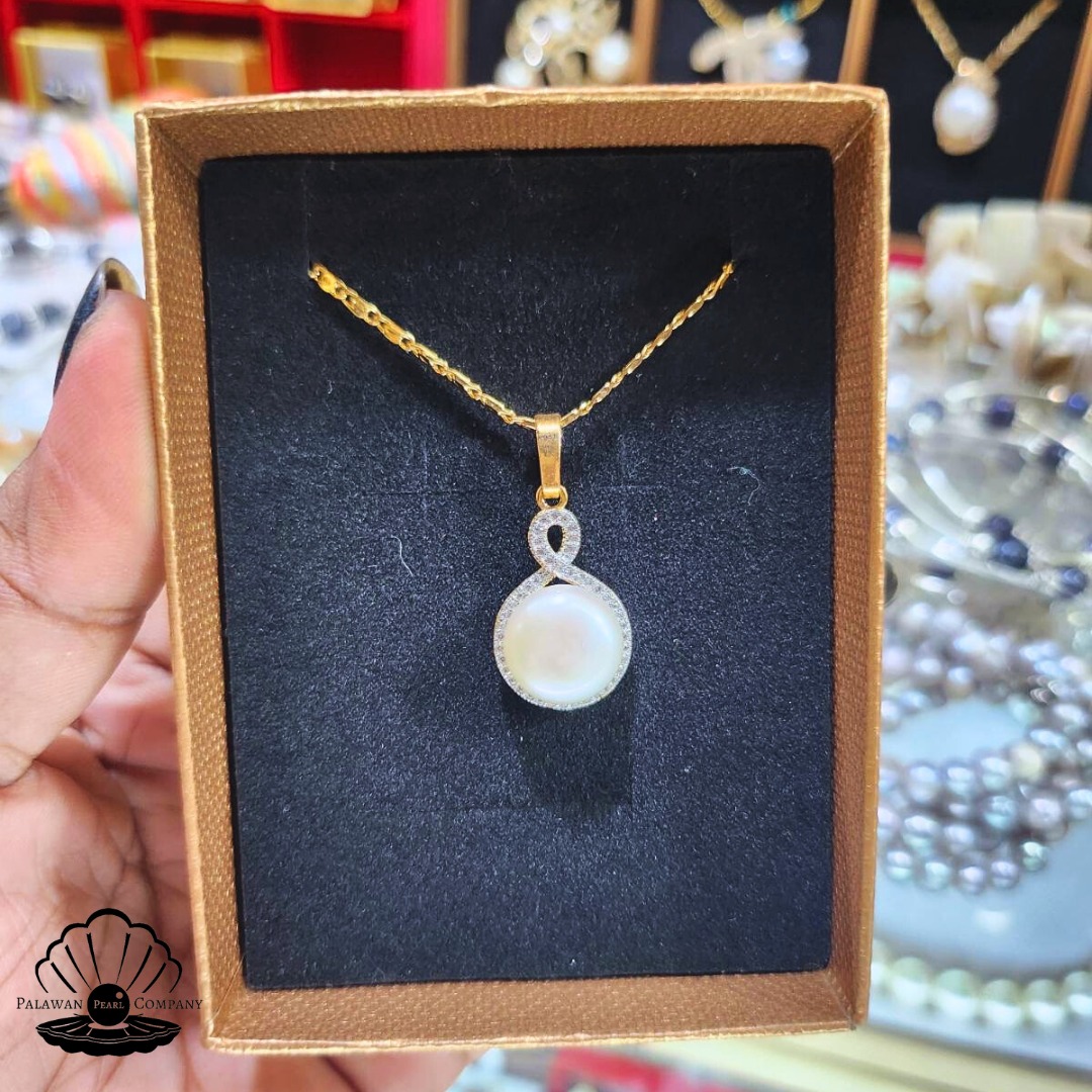 Angelica Pearl Pendant Necklace Womens Fashion Jewelry And Organizers Necklaces On Carousell