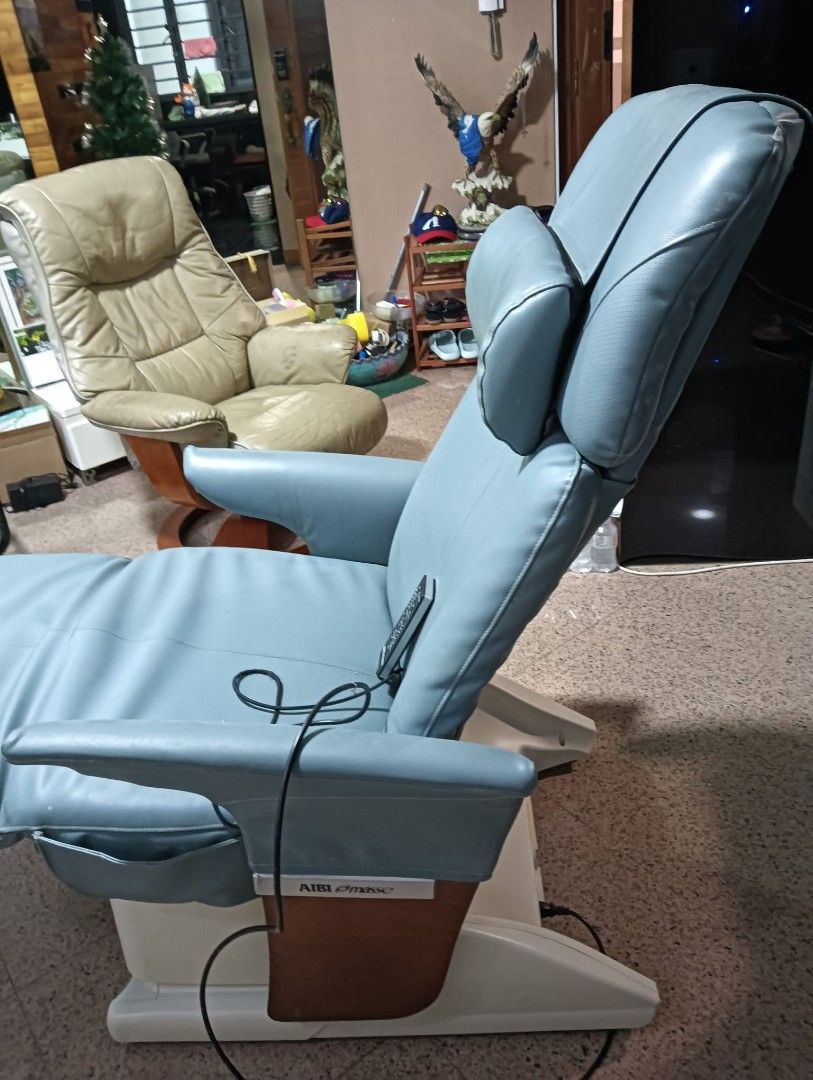 Beta Massage Chair, Health & Nutrition, Massage Devices on Carousell
