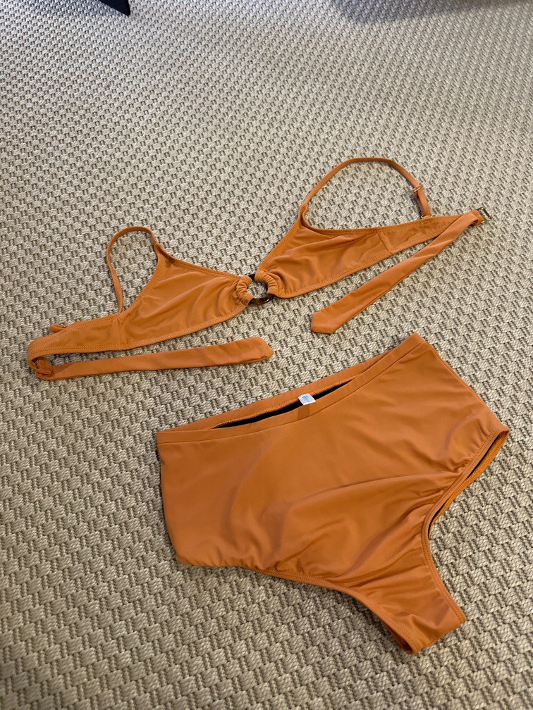 Beyond The Beach Frankie High Waist Bikini Set, Women's Fashion, Swimwear, Bikinis & Swimsuits ...