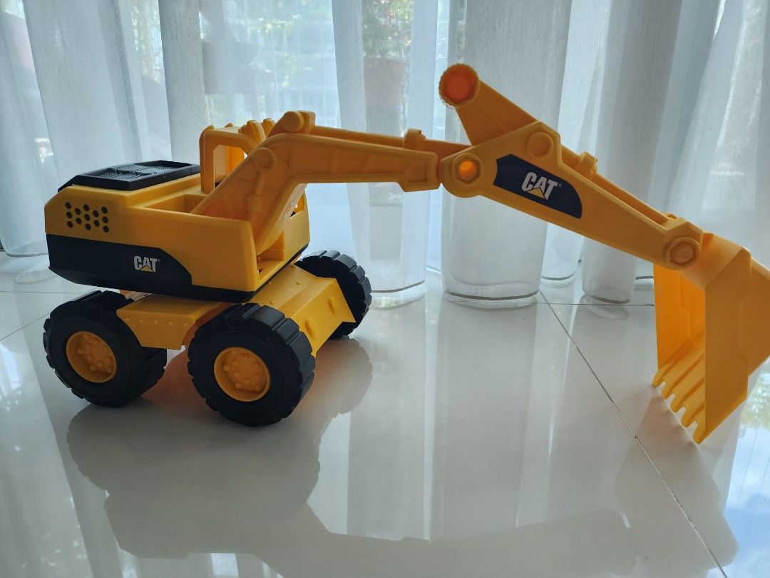 CAT Construction Vehicles, Hobbies & Toys, Toys & Games on Carousell