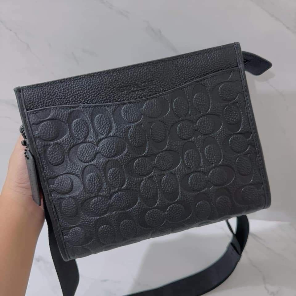 Coach Hitch Convertible Crossbody in Signature Debossed, Men's Fashion ...