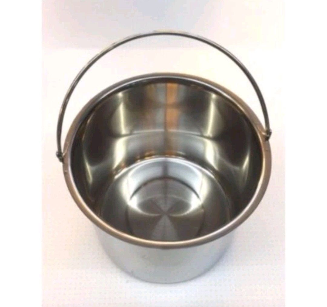 Daikin Azure Thermal Cooker, Furniture & Home Living, Kitchenware ...