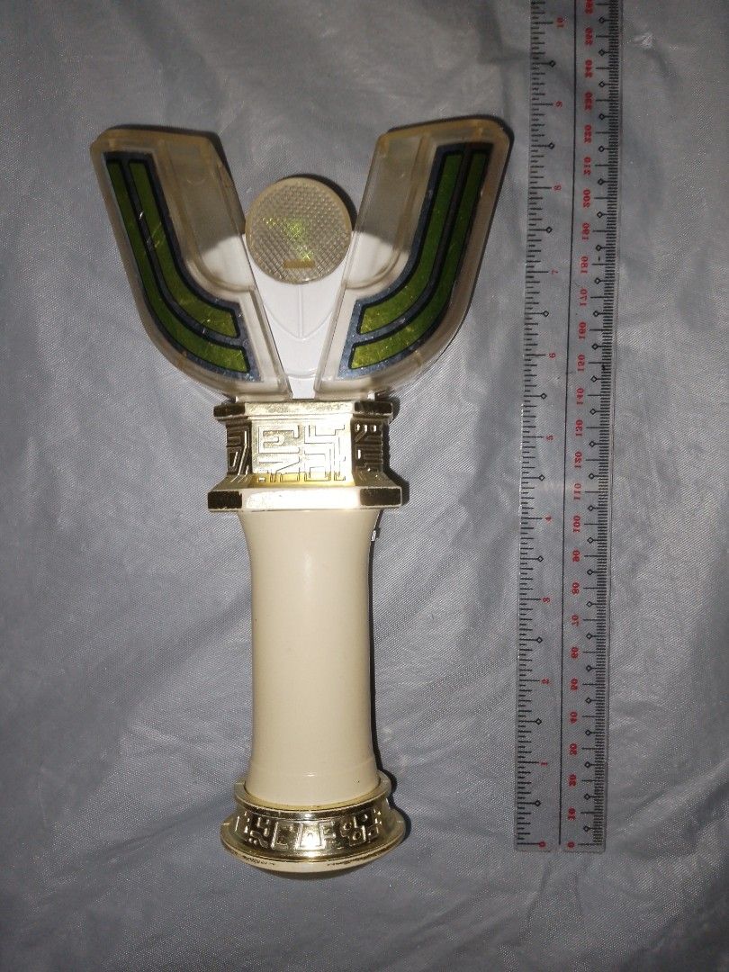 DX Ultraman Tiga Spark Lens, Hobbies & Toys, Memorabilia & Collectibles ...