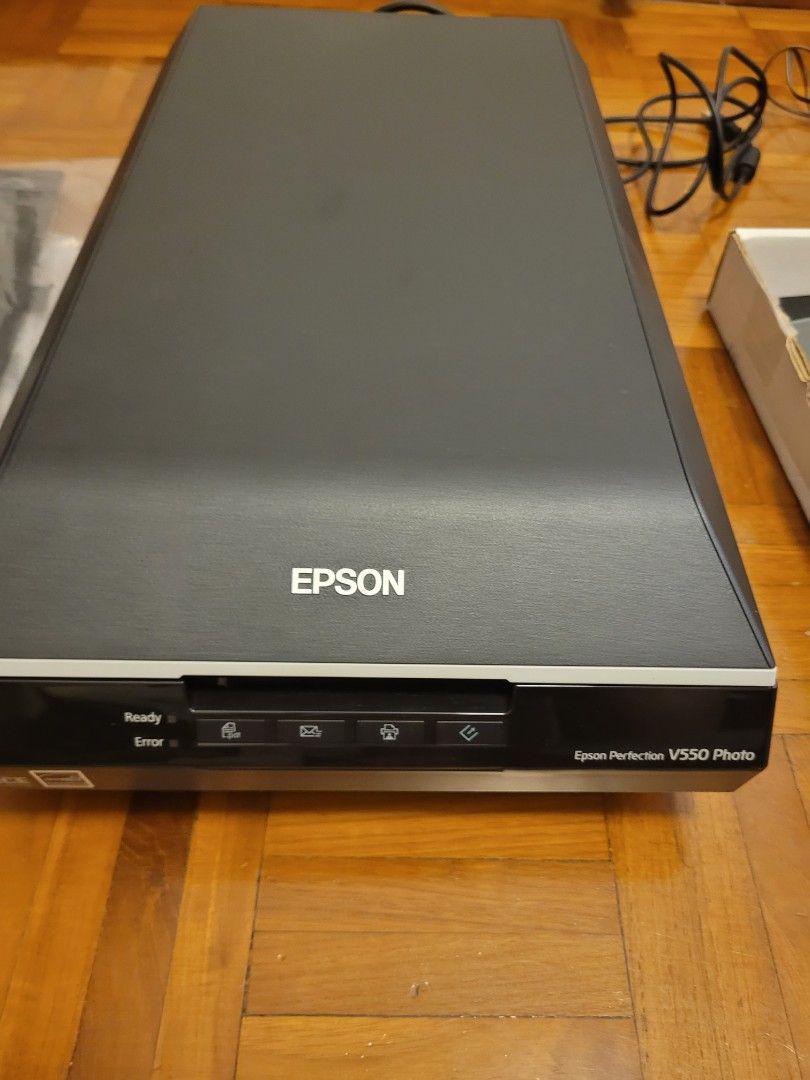 Epson Perfection V550 Photo Scanner + Film Scanning Accessories ...