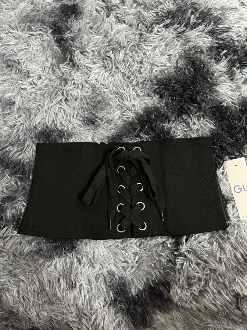 GU Y2k tube/corset belt (Black), Women's Fashion, Tops, Others Tops on Carousell