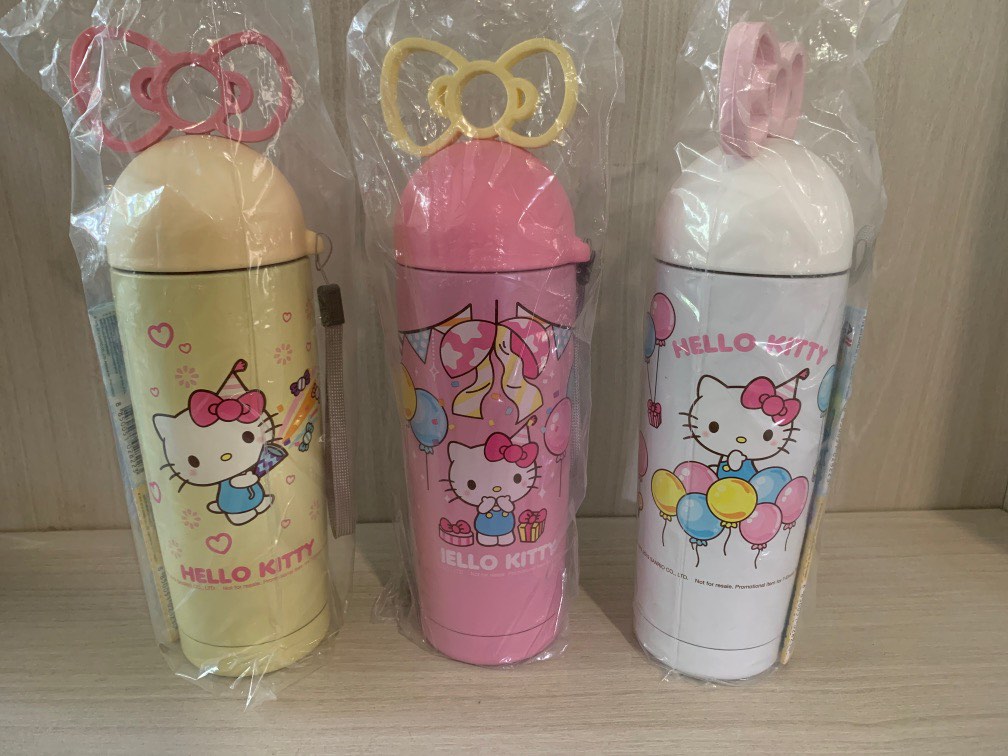 Hello Kitty Tumbler (7 Eleven x Sanrio), Furniture & Home Living, Kitchenware & Tableware, Water ...
