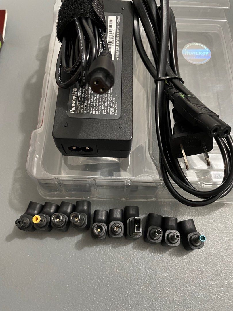 HuntKey Universal Notebook Adapter, Computers & Tech, Parts ...