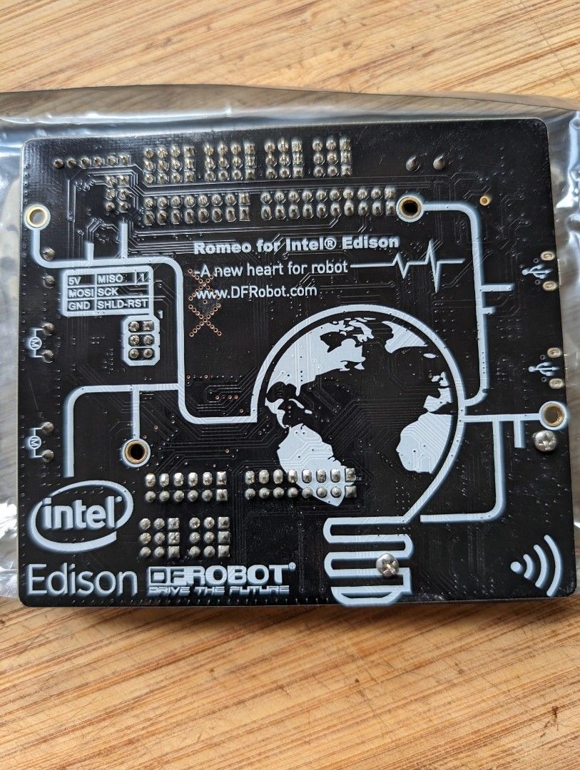 Intel Edison with DFRobot board with motor controller, Computers & Tech ...