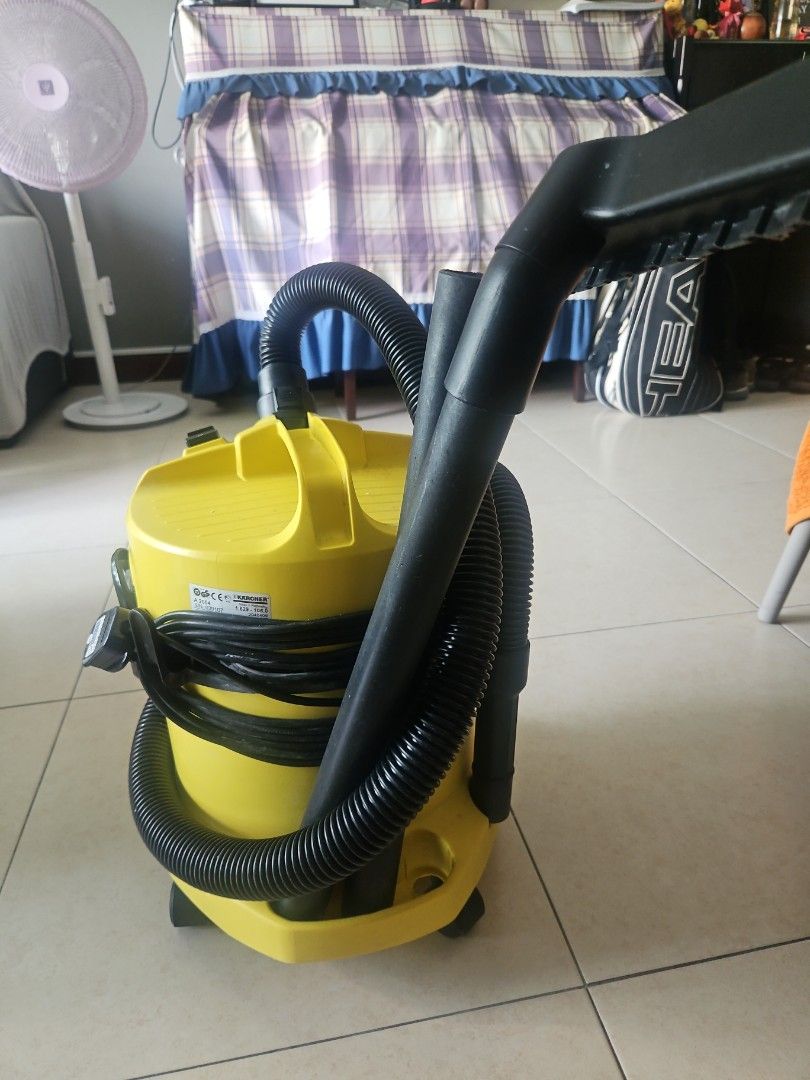 Karcher Vacuum Cleaner A2004, TV & Home Appliances, Vacuum Cleaner ...