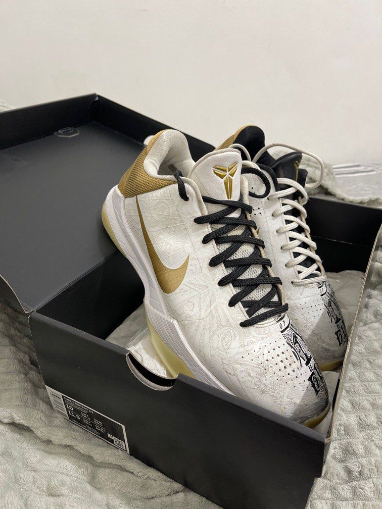 Kobe V Proto 1/2 Size 10 Mens, Men's Fashion, Footwear, Sneakers on ...