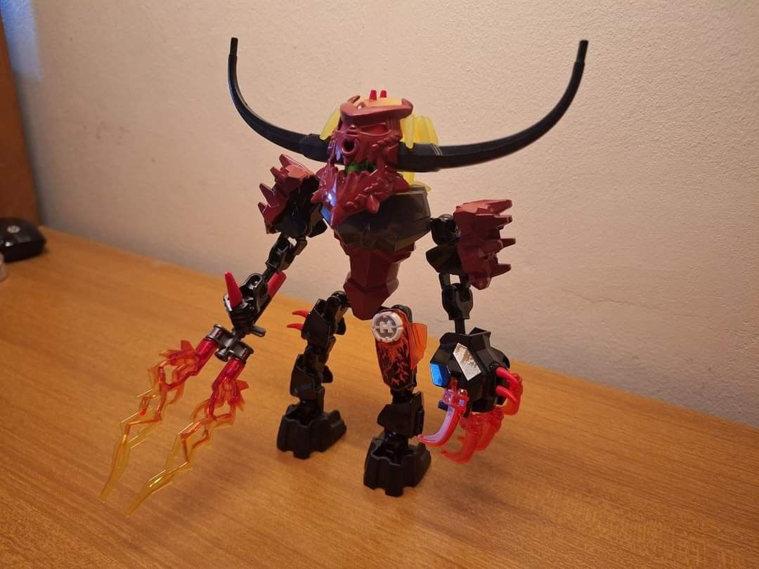 LEGO Hero Factory Pyrox, Hobbies & Toys, Toys & Games on Carousell