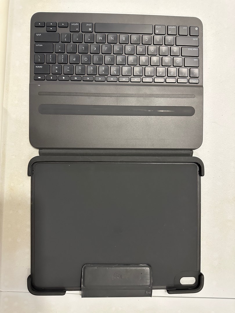 Logitech iPad Pro keyboard, Computers & Tech, Parts & Accessories ...