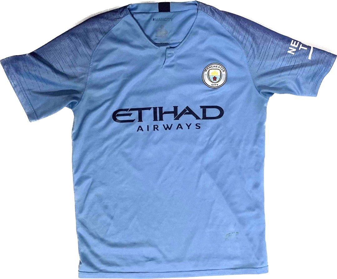 Manchester City Football Jersey, Men's Fashion, Activewear on Carousell