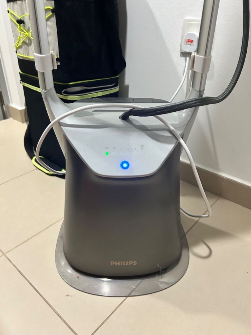 Philips clothes steamer and iron, TV & Home Appliances, Irons ...