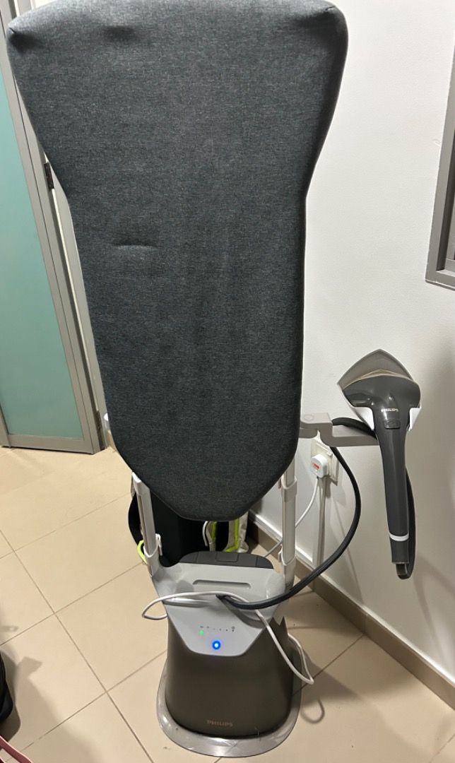 Philips clothes steamer and iron, TV & Home Appliances, Irons ...