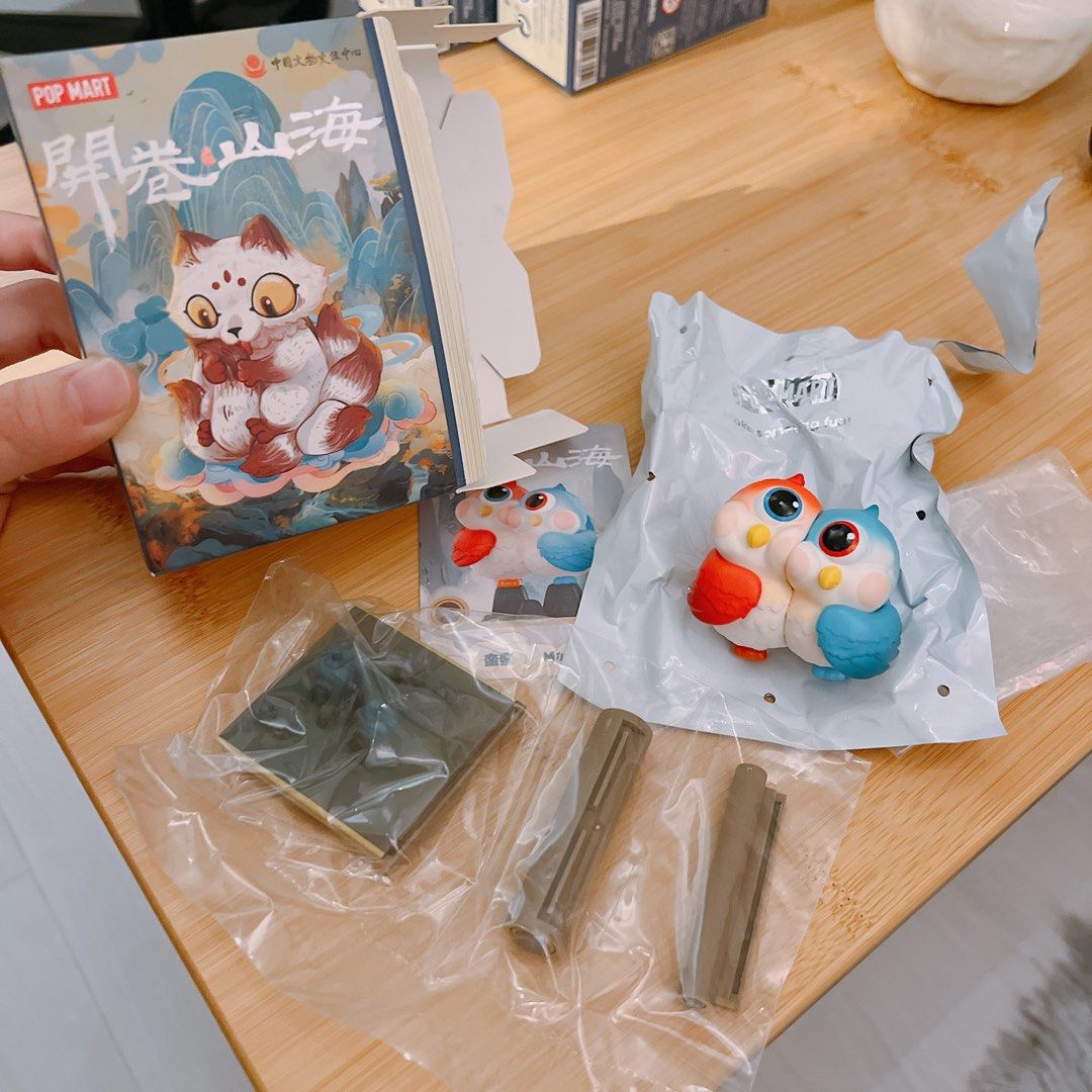 POP MART Unfolding the Classics Series - man man, Hobbies & Toys, Toys ...