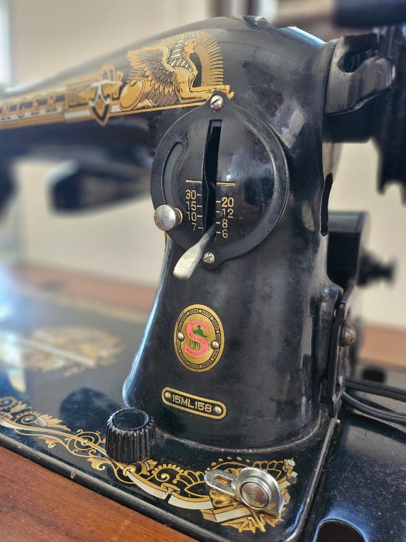 [Rare] Singer 15ML158 with wood cabinet, Hobbies & Toys, Memorabilia ...