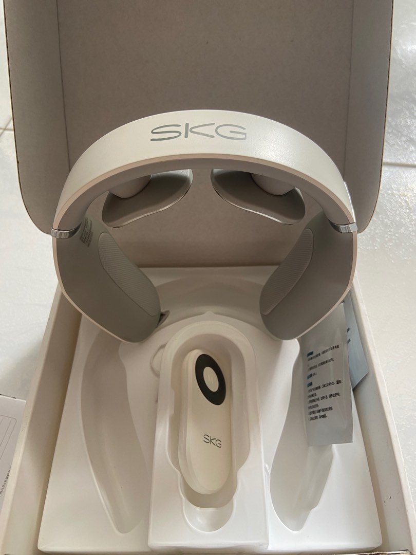 SKG Wireless Neck Massager, Health & Nutrition, Massage Devices on ...