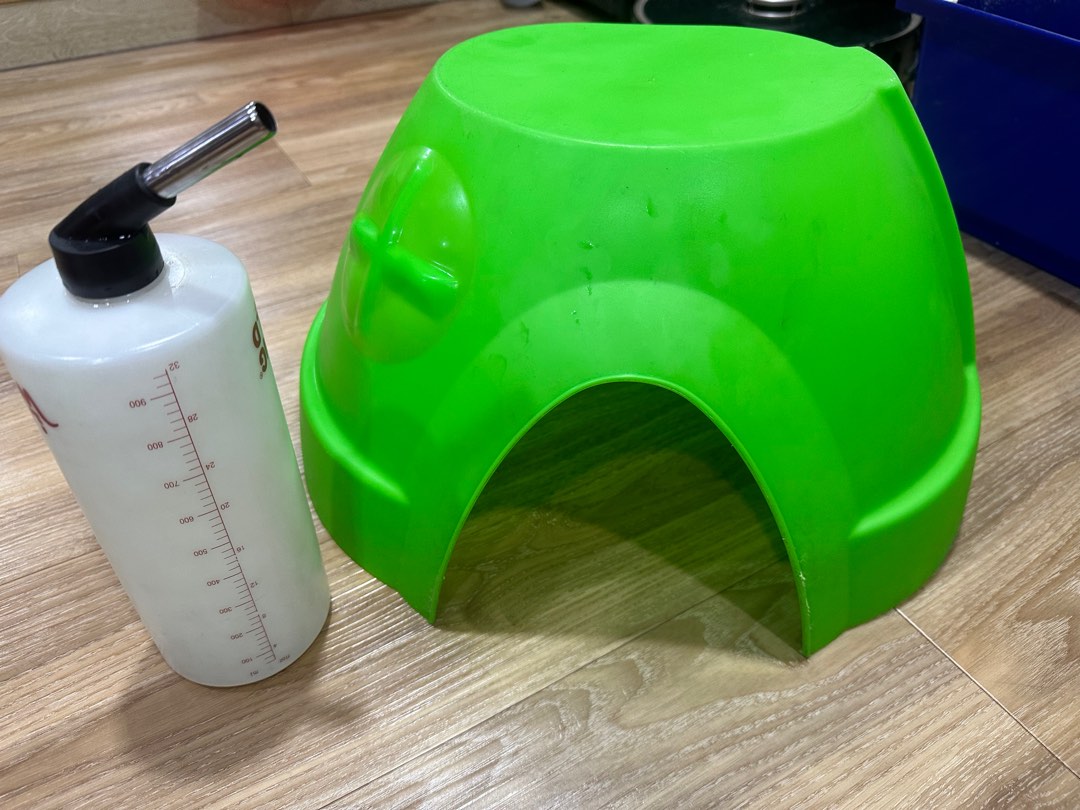 small animal home and bottle, Pet Supplies, Homes & Other Pet ...