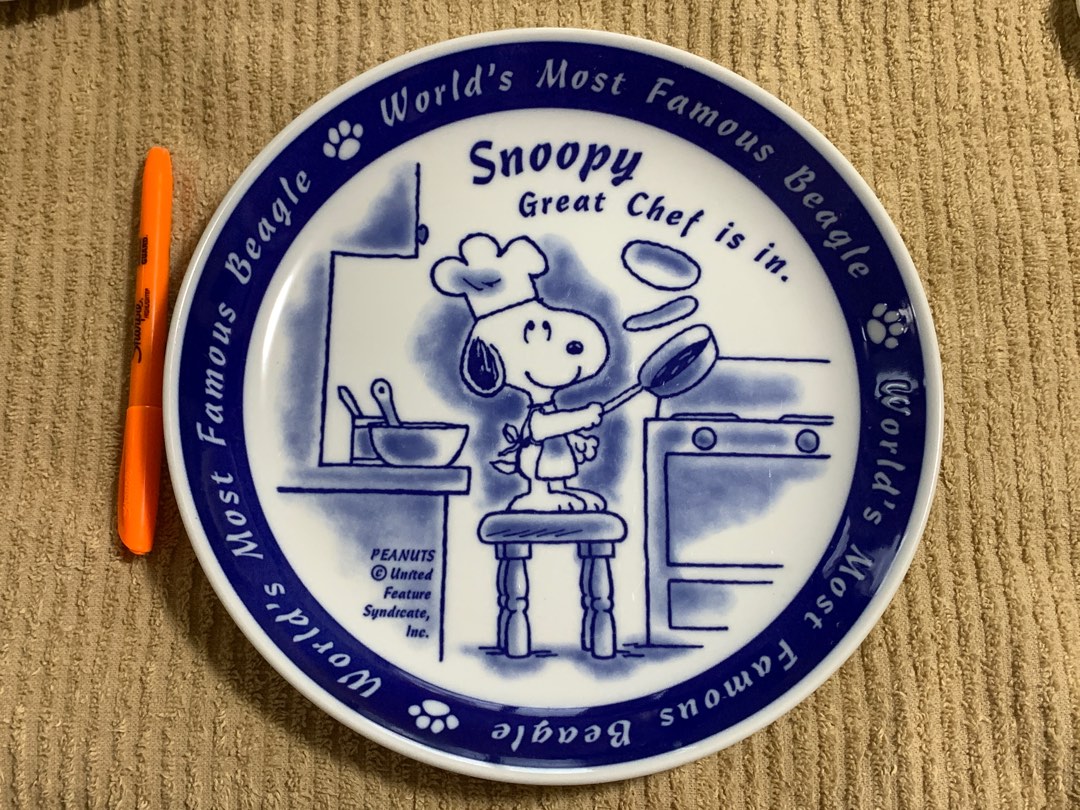 Snoopy dinner plate, Furniture & Home Living, Kitchenware & Tableware ...