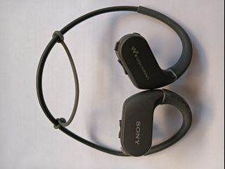 Sony headphone not wireless, Audio, Headphones & Headsets on Carousell