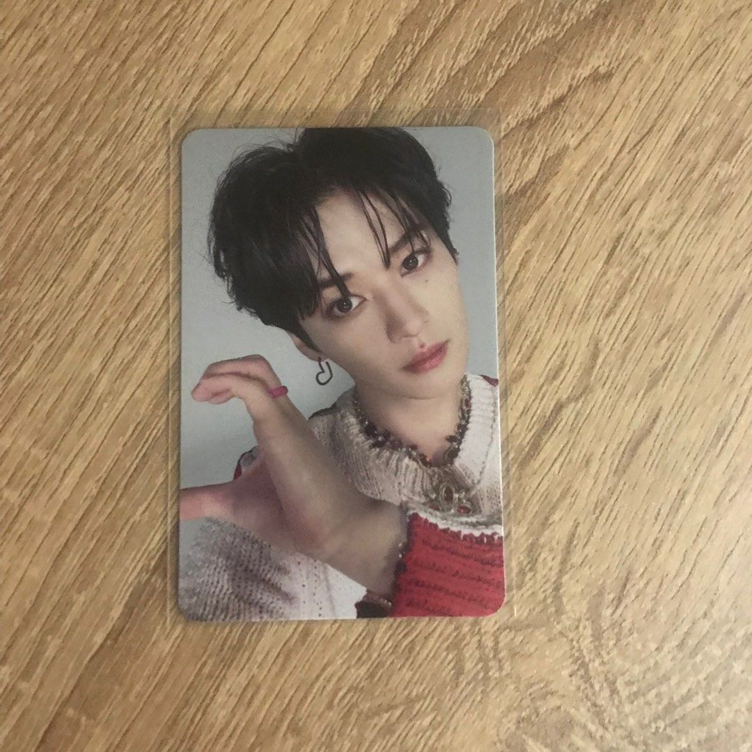 Stray Kids Lee Know Maxident pc, Hobbies & Toys, Memorabilia ...