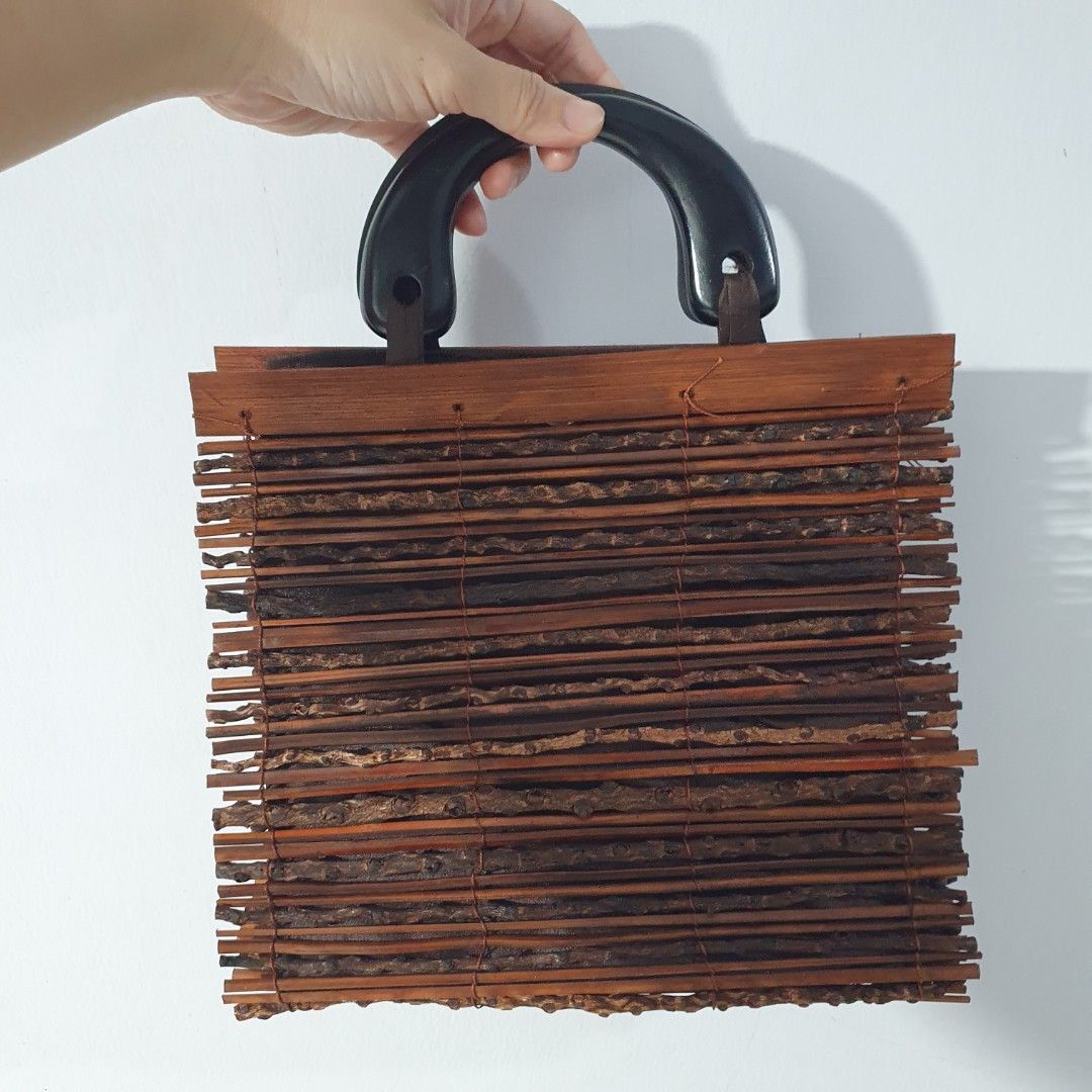 Tas Etnik Kayu, Barang Mewah, Tas & Dompet di Carousell