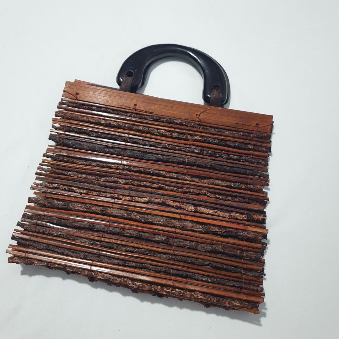 Tas Etnik Kayu, Barang Mewah, Tas & Dompet di Carousell