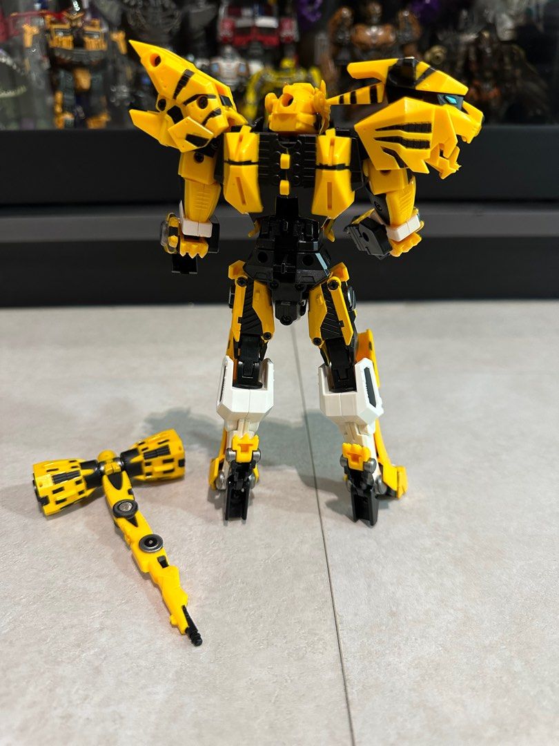 Transformer T-beast bumblebee te transform element hornet toger ...
