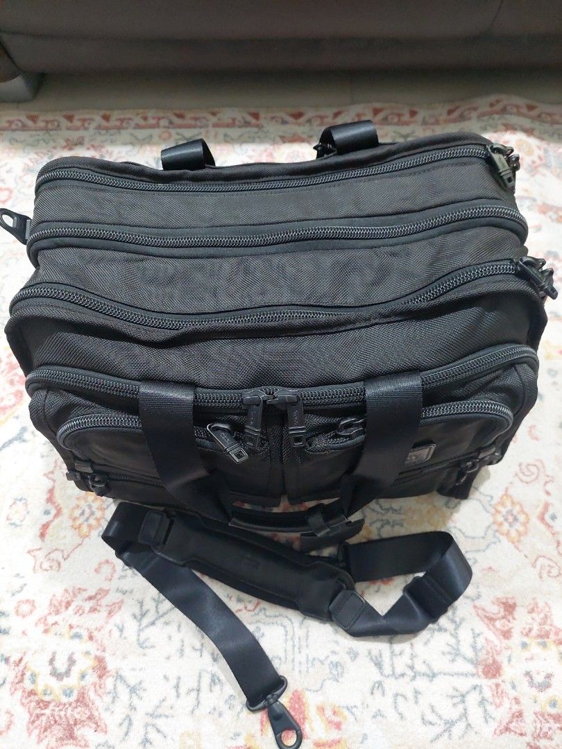 TUMI Alpha Expandable Weekender Bag, Men's Fashion, Bags, Briefcases on ...