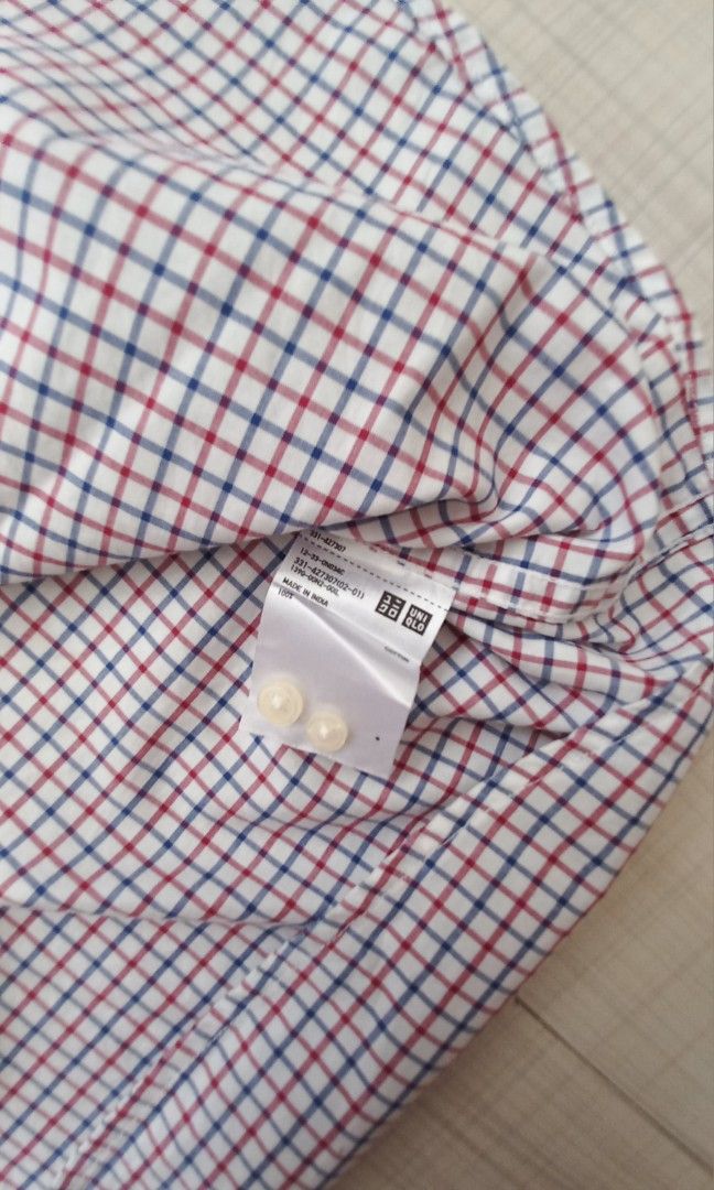 Uniqlo Grid Polo, Men's Fashion, Tops & Sets, Tshirts & Polo Shirts on ...