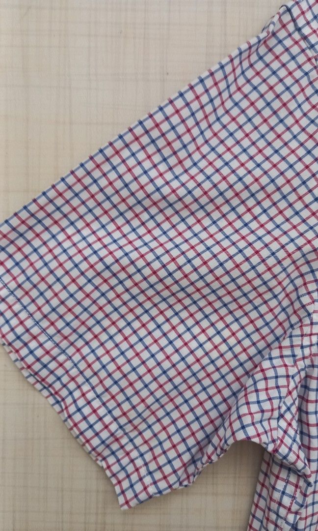Uniqlo Grid Polo, Men's Fashion, Tops & Sets, Tshirts & Polo Shirts on ...