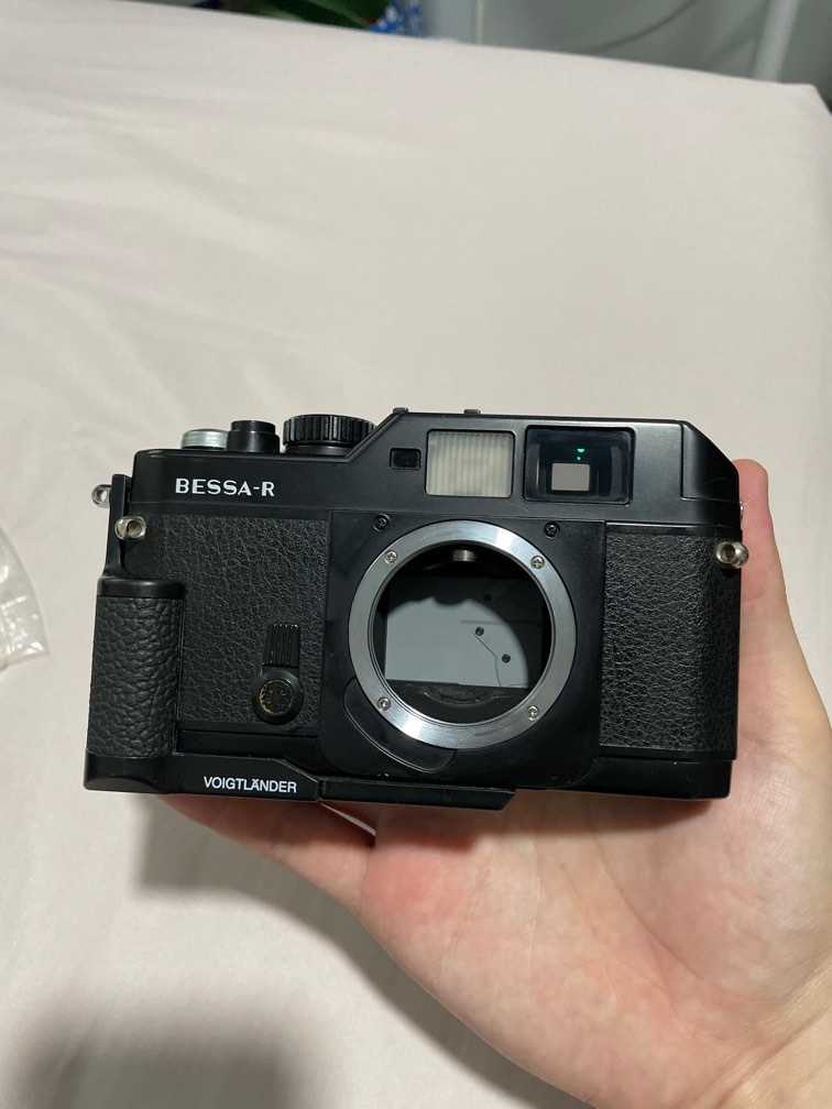 Voigtlander Bessa R w/ hand grip, Photography, Cameras on Carousell