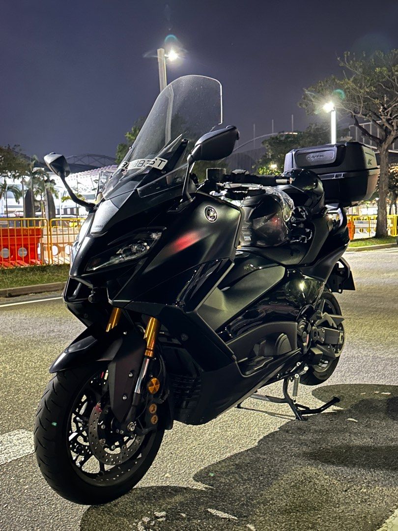 Yamaha Tmax 560 (2023), Motorcycles, Motorcycles for Sale, Class 2 on Carousell