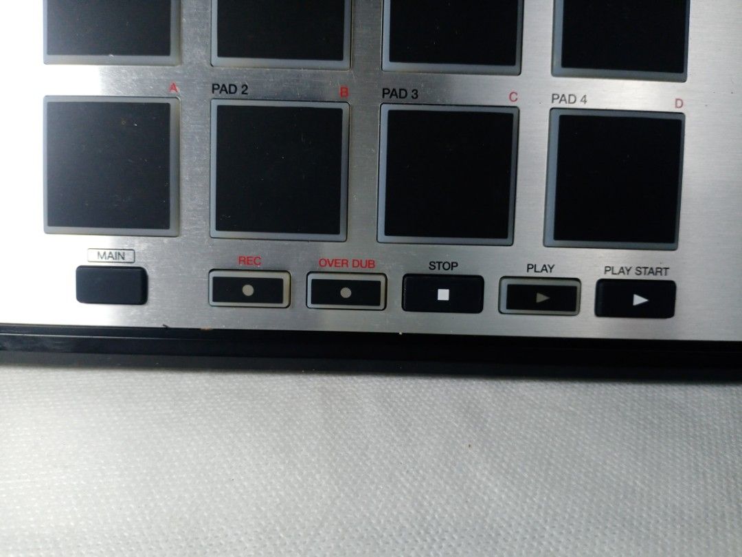AKAI MPC ELEMENT PAD CONTROLER MIDI CONTROLLER STUDIO DAW bkn MPD, Musik & Media, Alat di Carousell