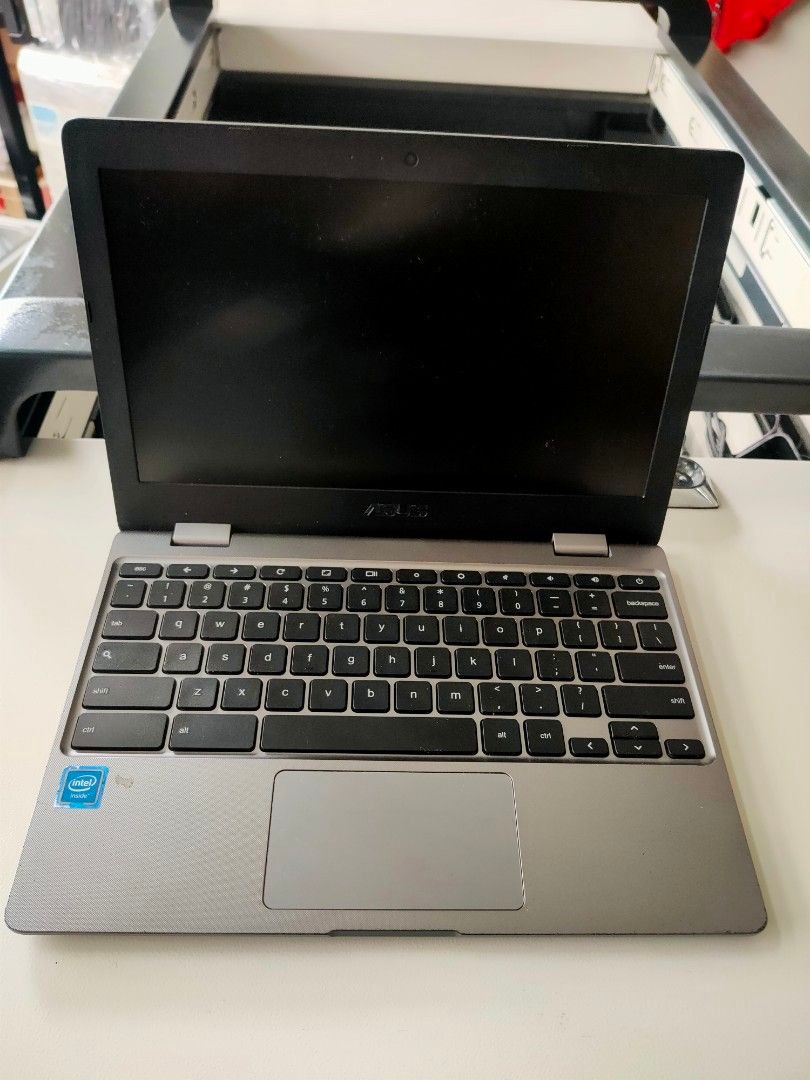 Asus Chromebook C223N with Charging Station for sale @ $3500 per lot of ...