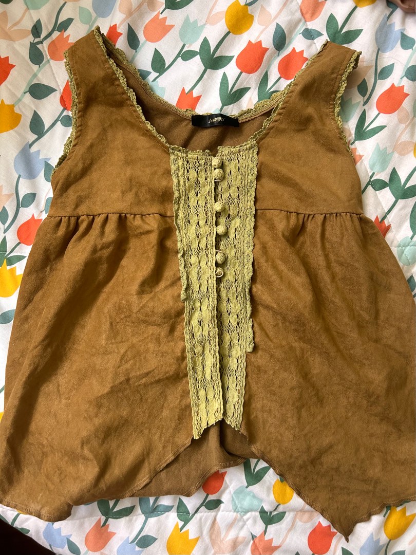 cottagecore top, Women's Fashion, Tops, Blouses on Carousell