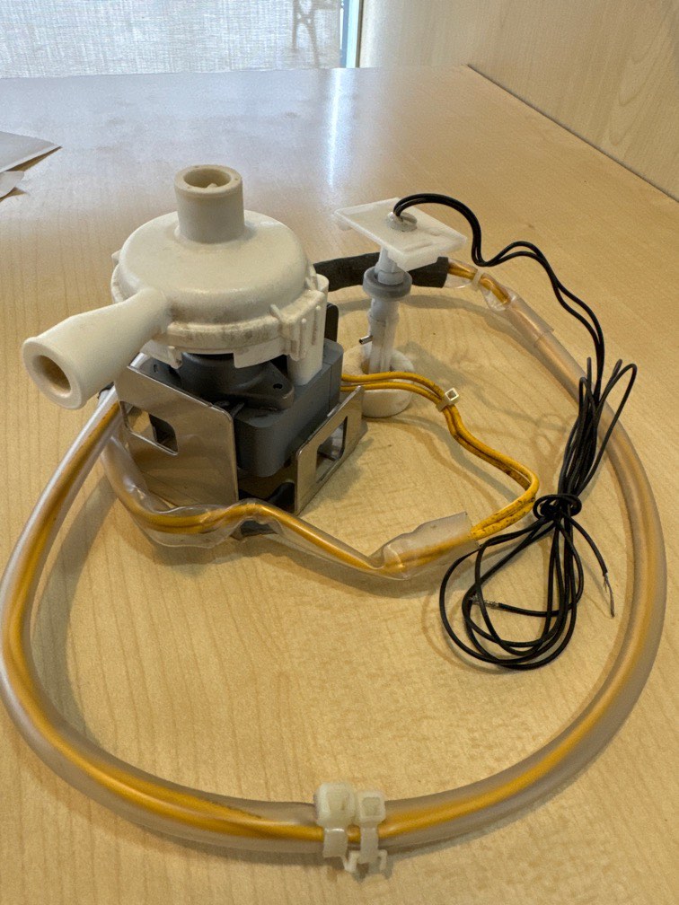 Daikin drain pump and float switch, TV & Home Appliances, Air ...