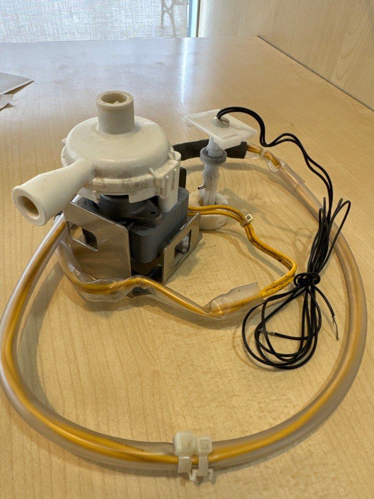 Daikin drain pump and float switch, TV & Home Appliances, Air ...