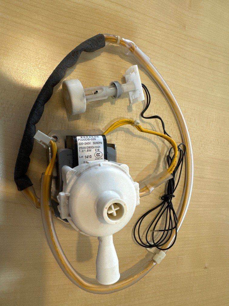 Daikin drain pump and float switch, TV & Home Appliances, Air ...