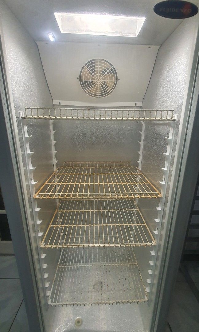 Fujidenzo SU-90A Display Chiller, TV & Home Appliances, Kitchen ...