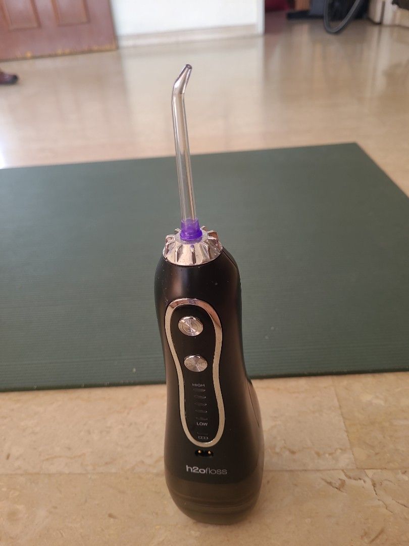 h2o water flosser, Beauty & Personal Care, Oral Care on Carousell