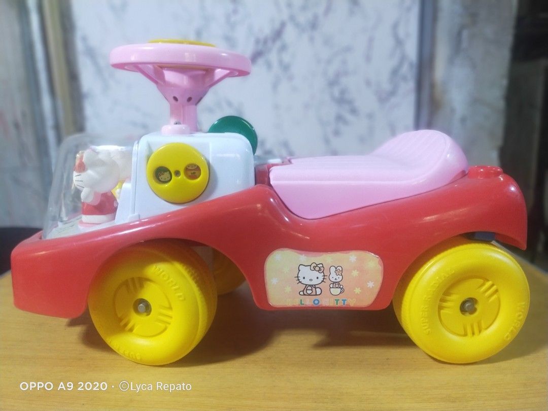 Hello Kitty Ride On Car, Hobbies & Toys, Toys & Games on Carousell