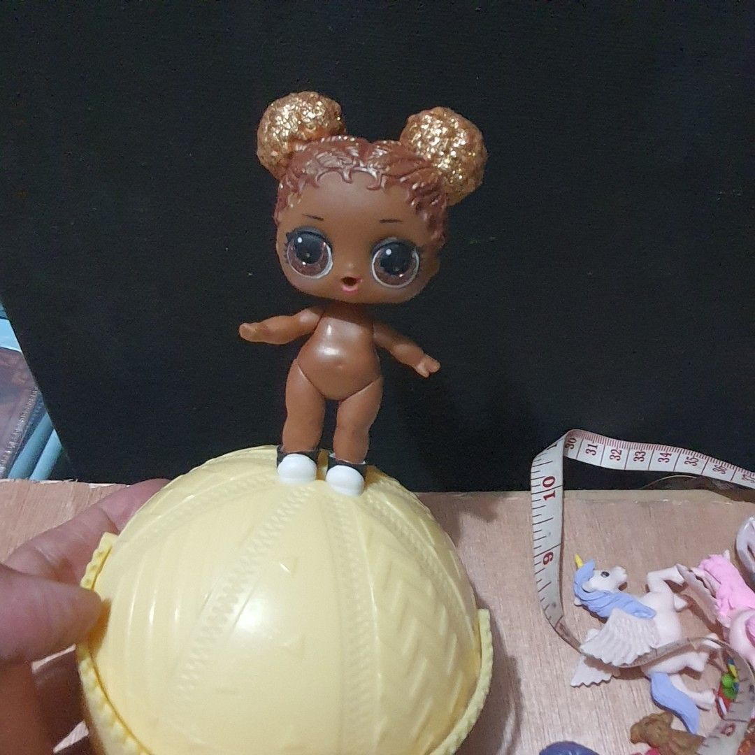 Lol spin me surprise, Hobbies & Toys, Toys & Games on Carousell