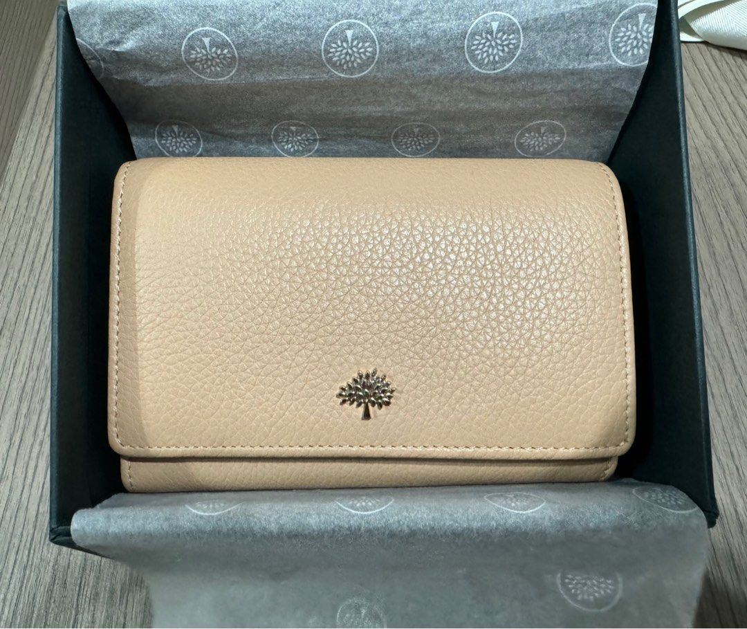 Mulberry Wallet - Beige/Peach, Luxury, Bags & Wallets on Carousell