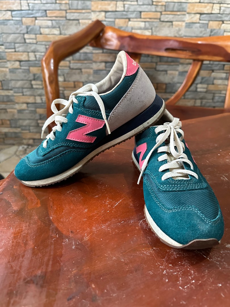 New Balance 620, Women's Fashion, Footwear, Sneakers on Carousell