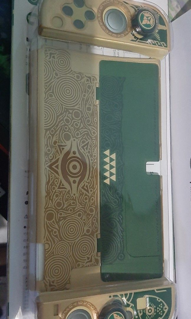Nsw oled grip case + zelda case, Video Gaming, Video Games, Nintendo on ...