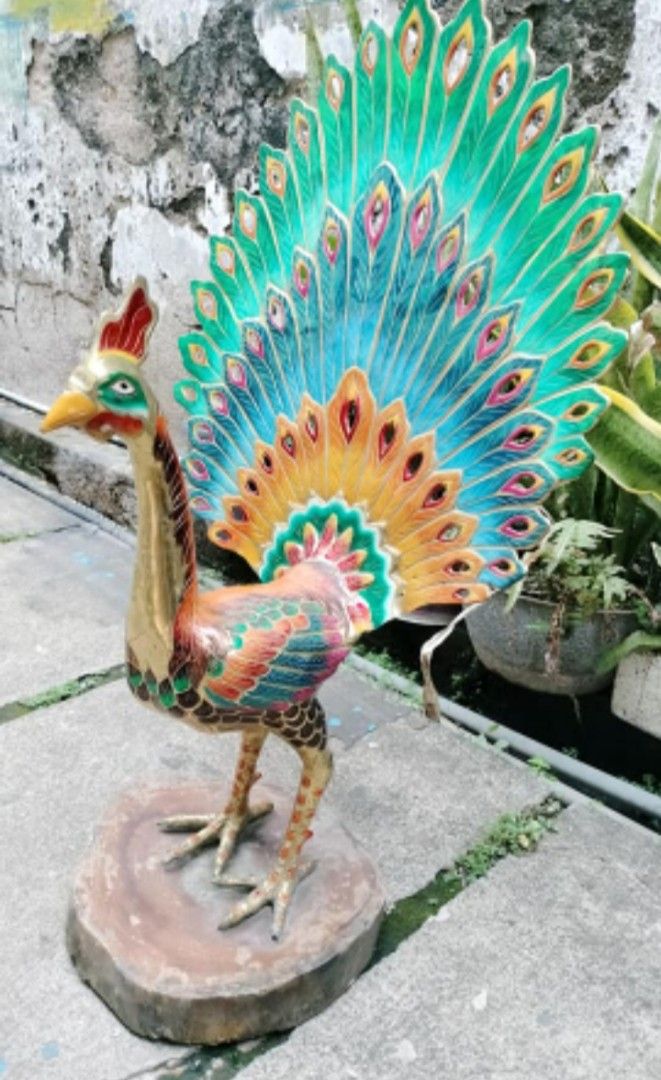 Patung merak kuningan besar, Antik, Pajangan di Carousell