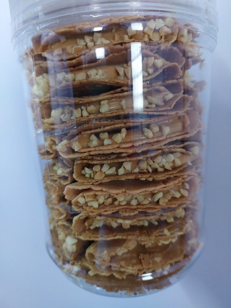 Peanut kuih kapit, Food & Drinks, Homemade Bakes on Carousell