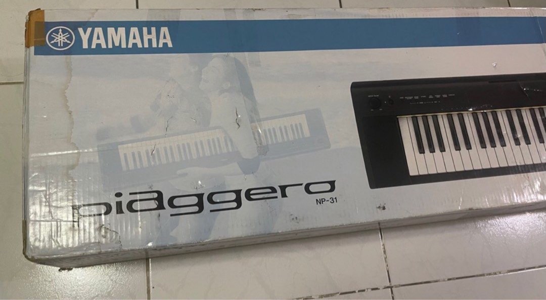 Piaggero NP31, Hobbies & Toys, Music & Media, Musical Instruments on ...